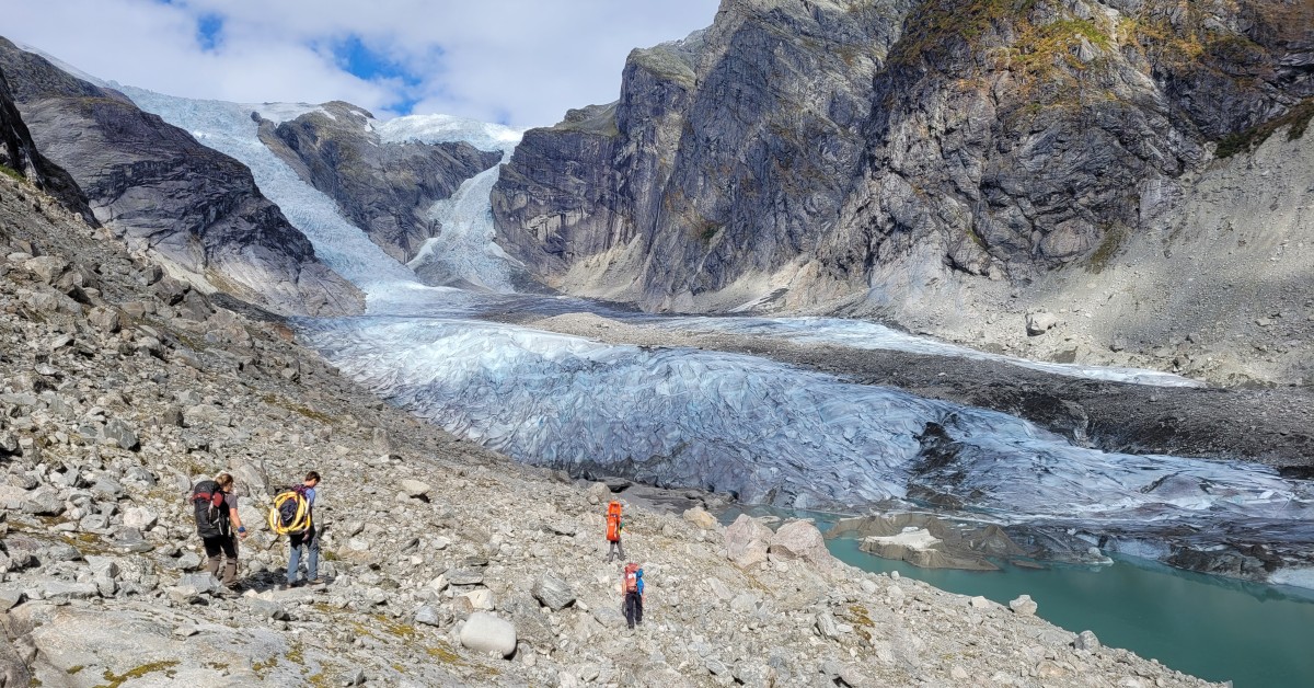 Arealbruk og klima, fjellturisme, tradisjonshandverk og helsetenester i ...